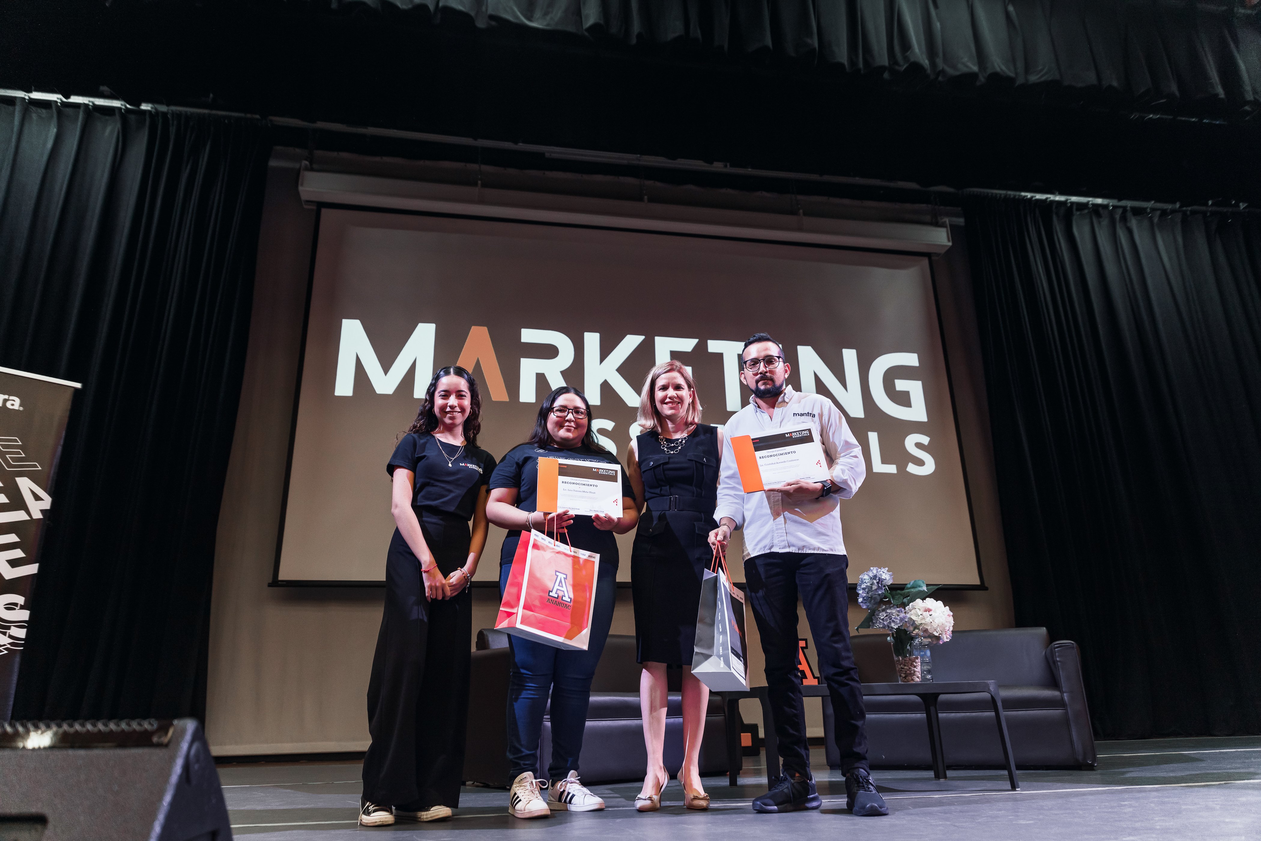 Marketing Essentials: El Kit completo de herramientas de Marketing